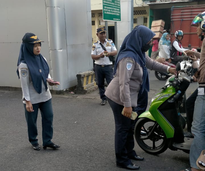 Sesuai Jadwal, Dishub Resmi Hentikan Uji Coba Penarikan Retribusi di ... Sesuai Jadwal, Dishub Resmi Hentikan Uji Coba Penarikan Retribusi di ...