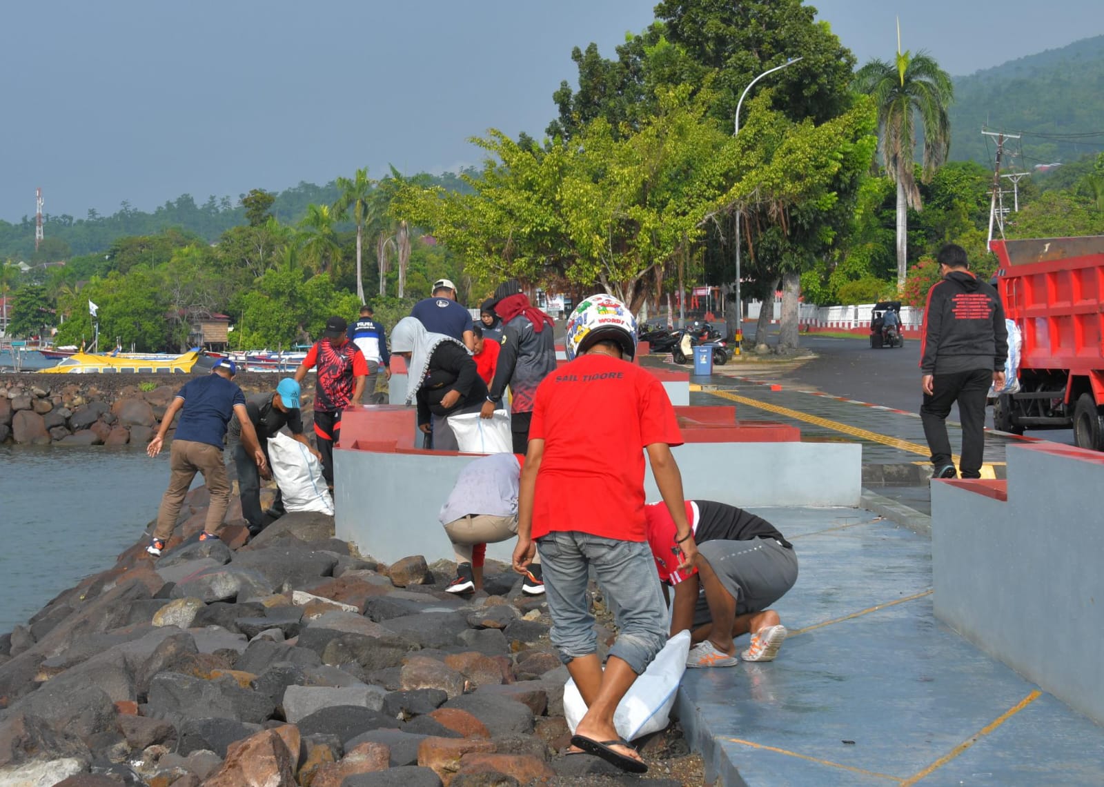 Peringati Hari Lingkungan Hidup Sedunia, Pemkot Tikep Gelar Kerja Bakti ... Peringati Hari Lingkungan Hidup Sedunia, Pemkot Tikep Gelar Kerja Bakti ...